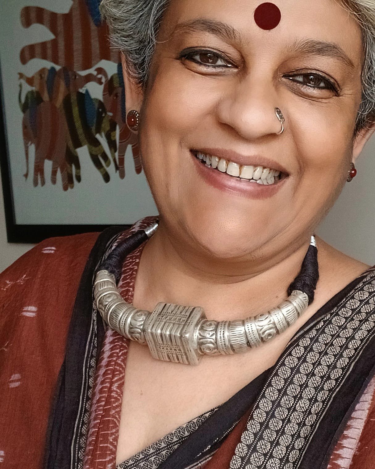 Silver Hasli - (HASL0001) - The Magic Room