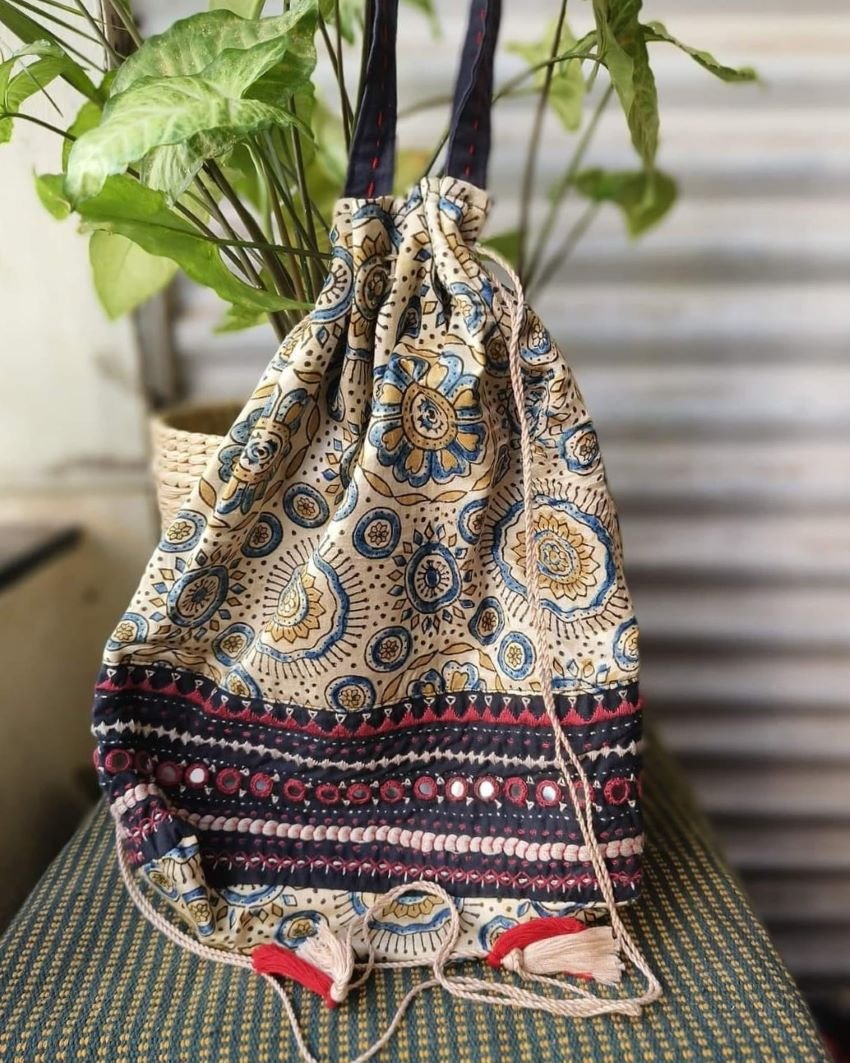 Rounded Jhola Bag in Modal Silk - Cream (RJMS0007) - The Magic Room