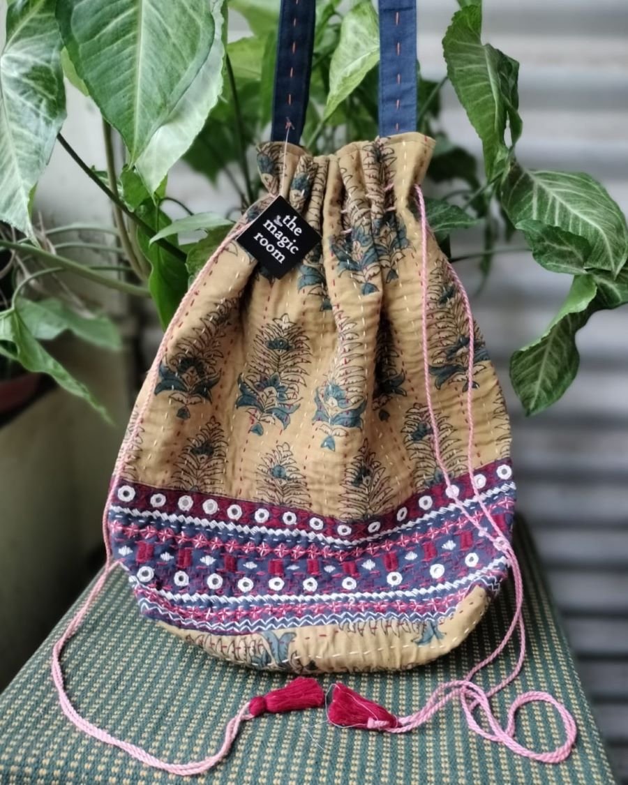 Rounded Jhola Bag in Pure Cotton - Yellow (RJCB0005) - The Magic Room