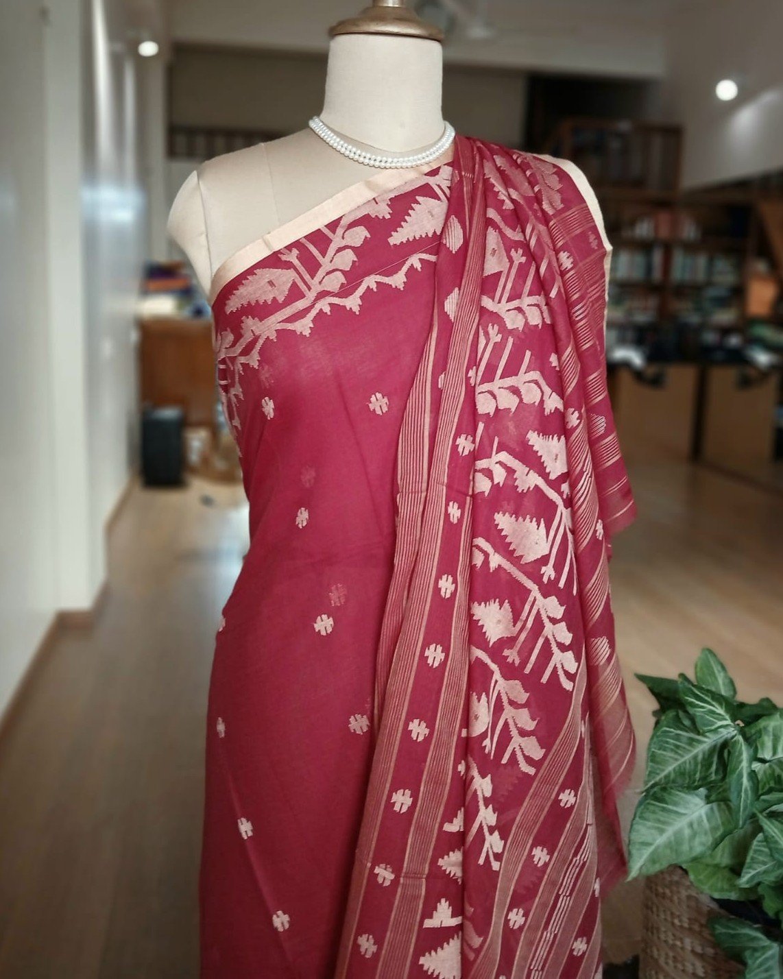 Handweave Jamdani Cotton Saree - (JCHS0016) - The Magic Room