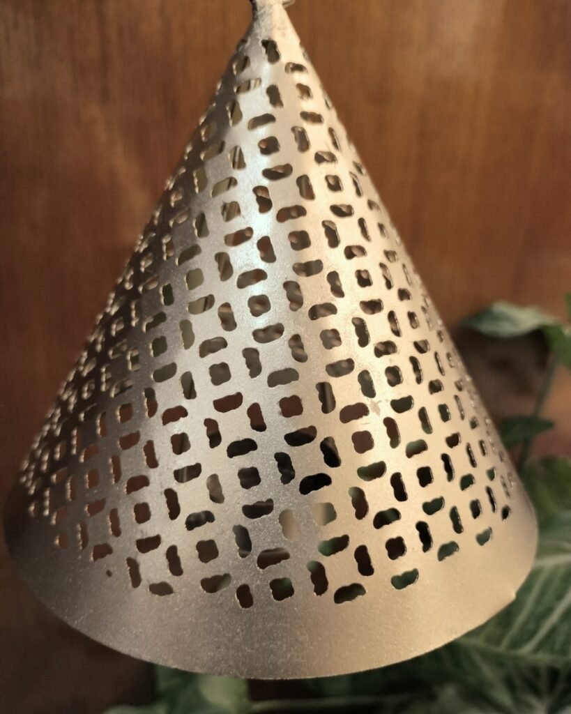 Dangling Cone Candle Holders - DCCH0001 - The Magic Room