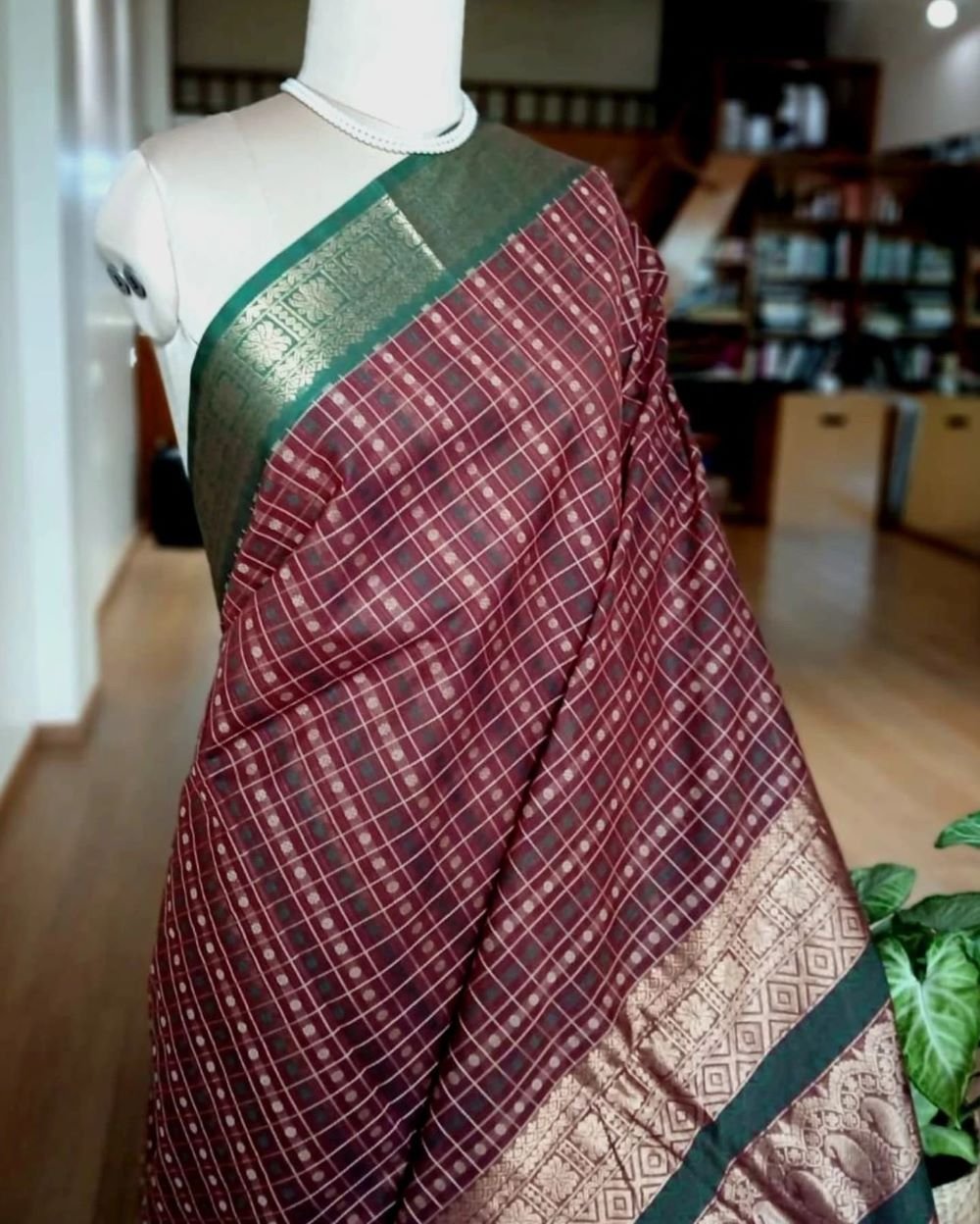 Ayiram Butta Kanchi Cotton Handweave with Zari - (KANC1103) - The Magic ...