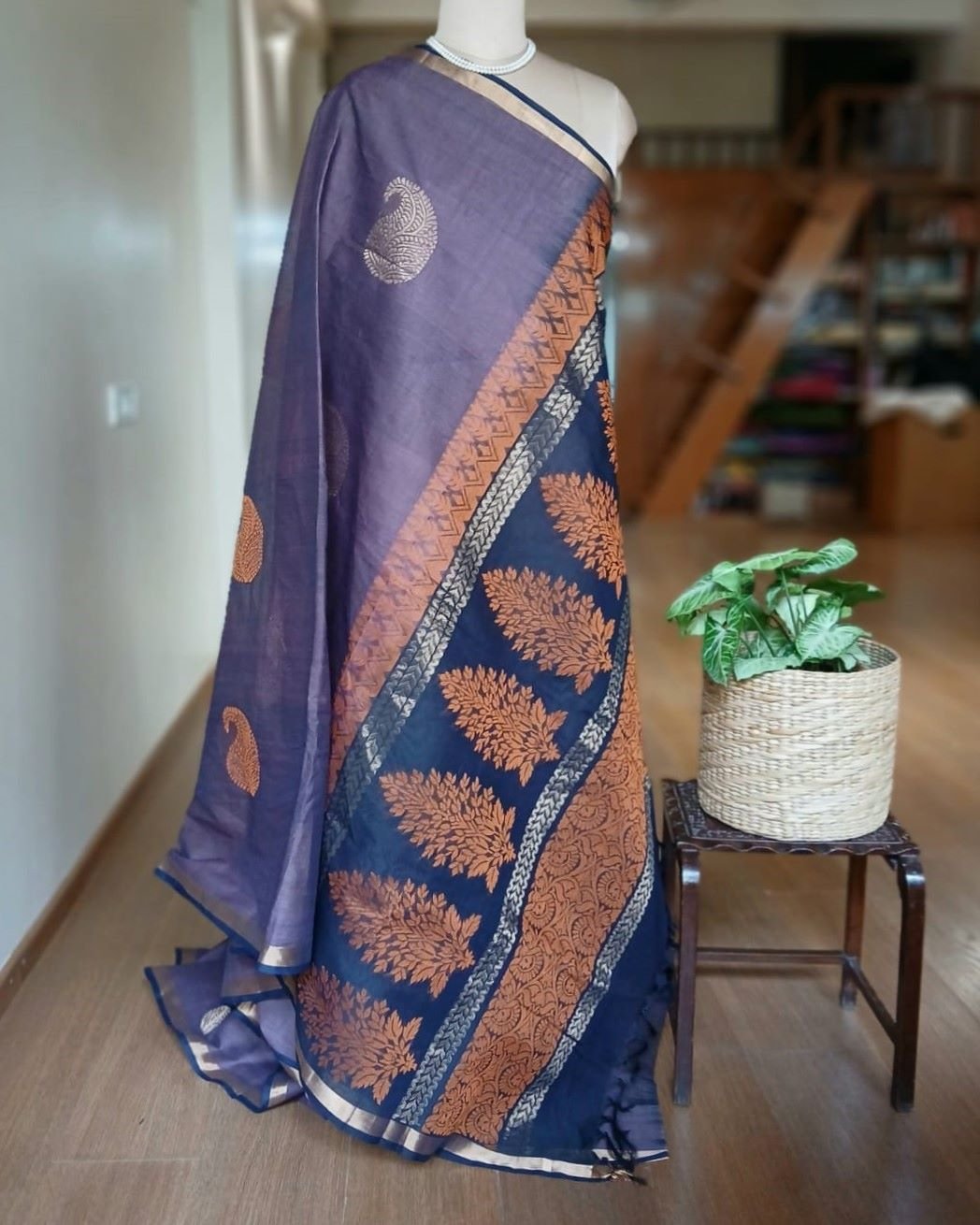 Kanchi Cotton Handweave with thin zari border - (KANC1137) - The Magic Room