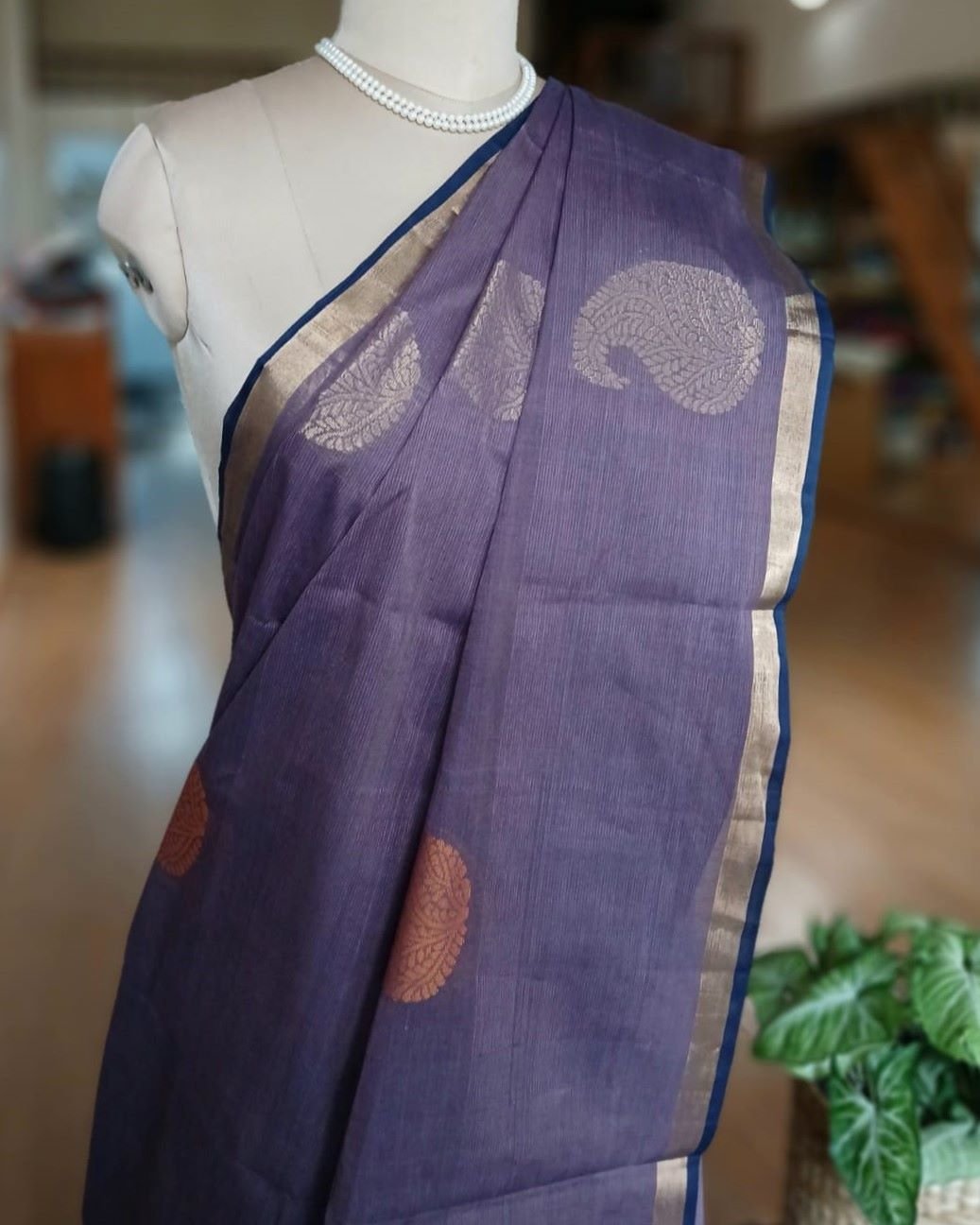 Kanchi Cotton Handweave with thin zari border - (KANC1137) - The Magic Room