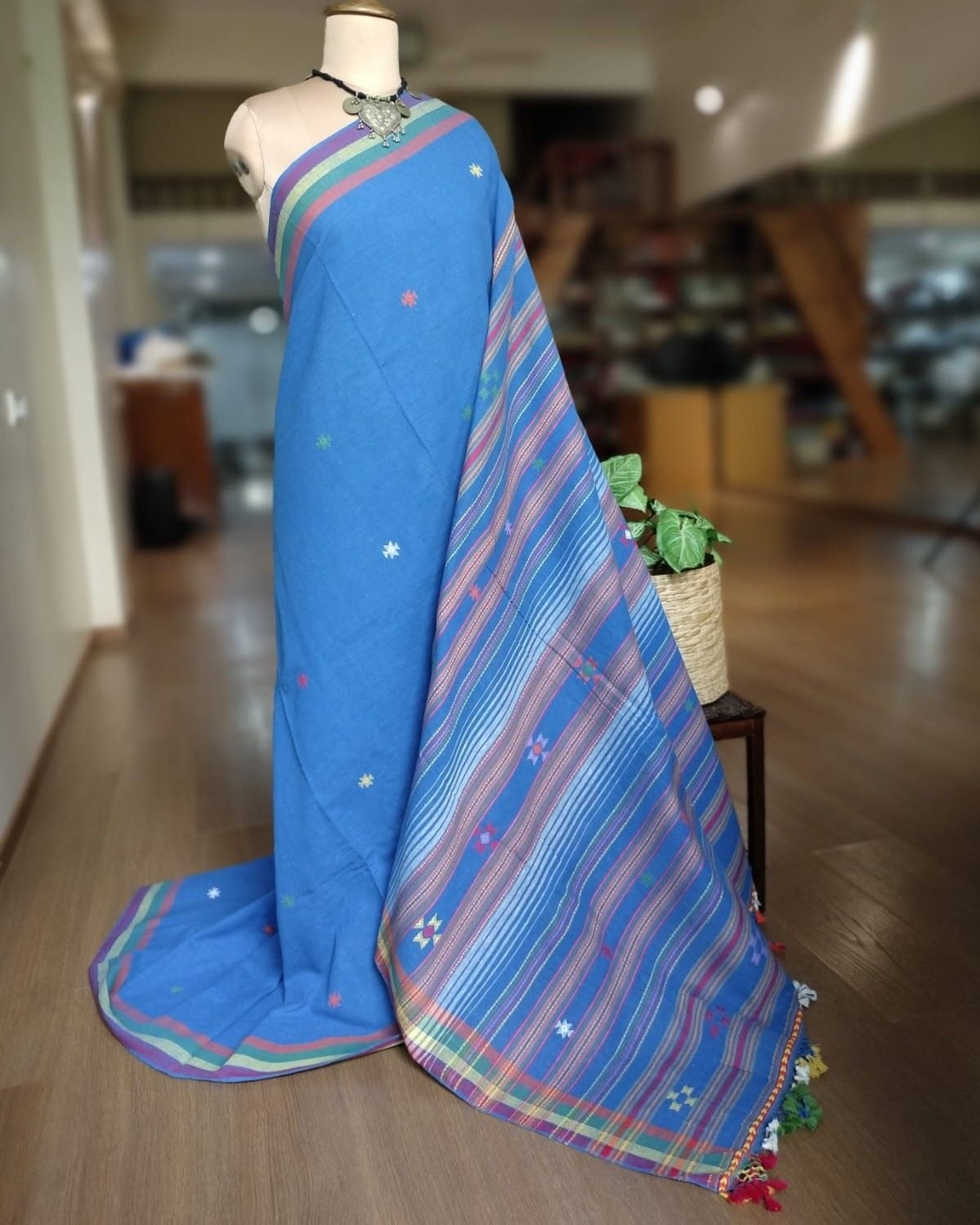 Bhujodi Saree handwoven in Kala Cotton – (BHUJ0092) - The Magic Room