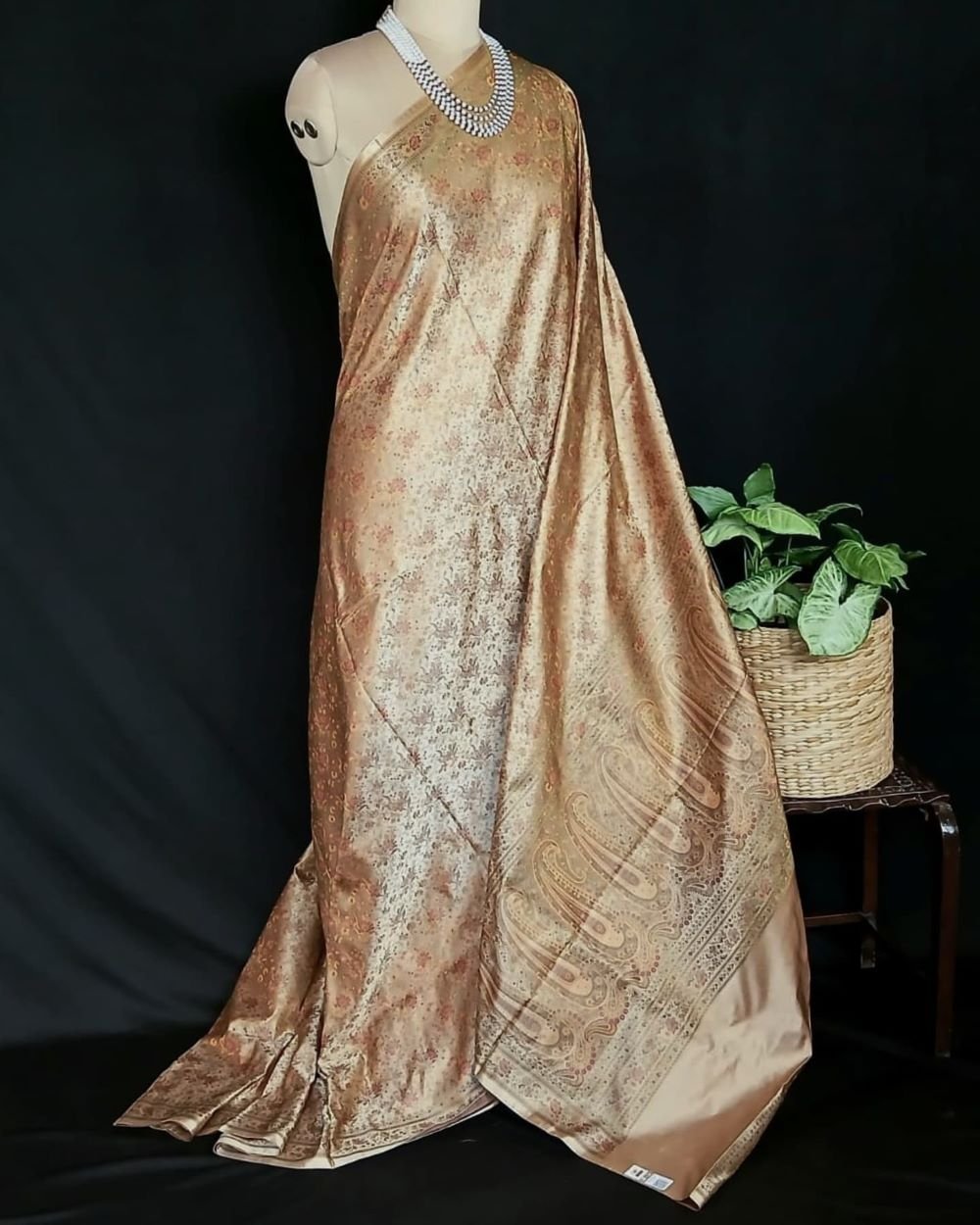 Handloom Himroo in a Butter Soft Pure Mulberry Silk Weave - (HHSS0001 ...