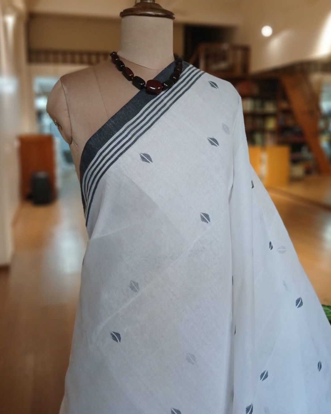 Crisp Cotton Hand Jamdani from Phulia in West Bengal - (CCHJ0002) - The ...