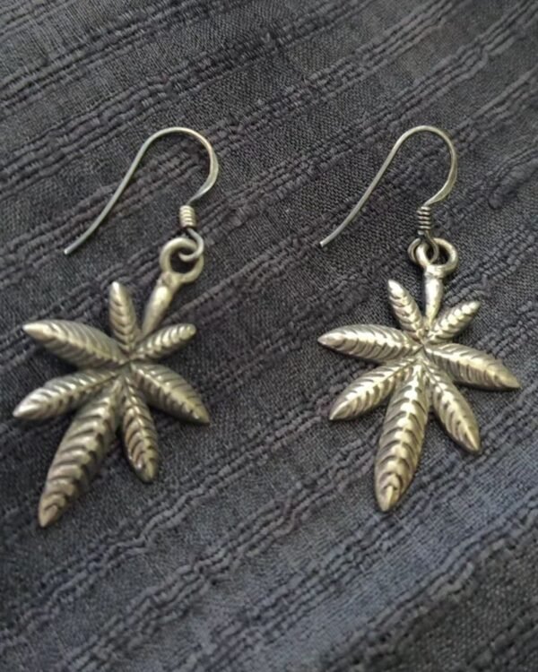 Silver Star Dangler - (STDS0002) - The Magic Room